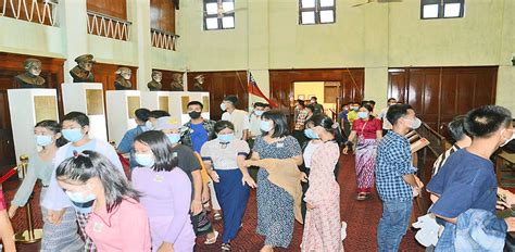 ၂၀၂၃ ခုနှစ် ၇၆ နှစ်မြောက် အာဇာနည်နေ့ ဝမ်းနည်းခြင်း အထိမ်းအမှတ် နိုင်ငံတော်အလံတိုင်ဝက် လျှော့ချလ