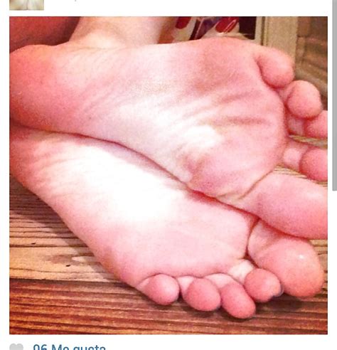 Instagram Feet Porn Pictures Xxx Photos Sex Images 1168648 Pictoa
