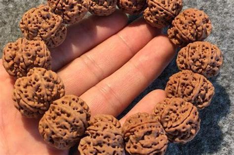 金刚菩提子包浆的几个坑你中招了吗
