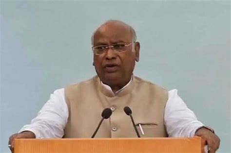 Madhya Pradesh Mallikarjuna Kharge Announces 6 Promises Including