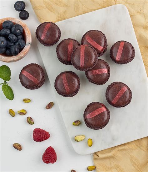 Френски макарон с шоколадов ганаш Куба 16 гр • Дар от Боговете