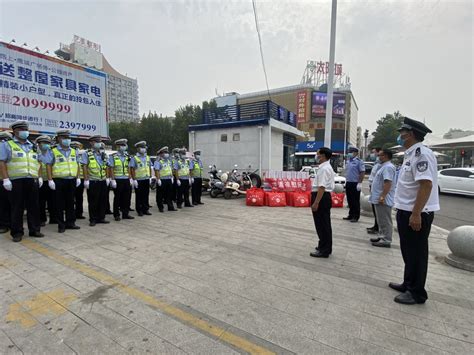市总工会为一线执勤民警送清凉 平顶山工会网