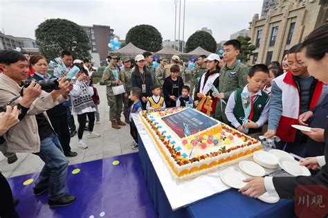 C视频丨空军庆生 祥宇来贺 学军爱军为军活动庆祝人民空军成立74周年 四川在线