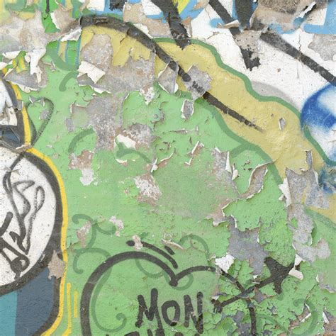Jérémie Makuchowski Crumbling Graffiti Scan
