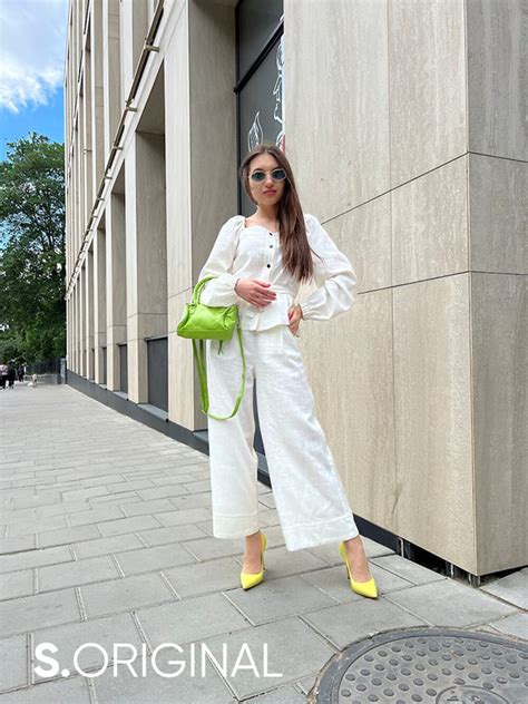 Лляні костюми жіночі Купити жіночий лляний костюм