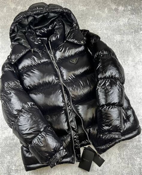 Куртка Prada — ціна 5000 грн у каталозі Куртки Купити чоловічі речі за доступною ціною на Шафі