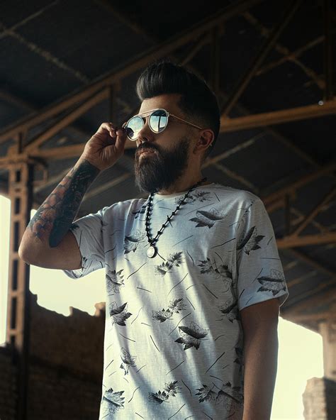 Sourceless 🤖 𝐀𝐈 𝐢𝐧 𝐖𝐞𝐛𝟑 𝐒𝐦𝐚𝐫𝐭𝐞𝐫 𝐒𝐚𝐟𝐞𝐫 𝐃𝐞𝐜𝐞𝐧𝐭𝐫𝐚𝐥𝐢𝐳𝐞𝐝 Web3 Is