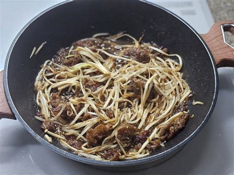 소고기 숙주 덮밥