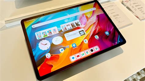 Tcls New Phones And Tablets Are Easy On The Eyes Mobile
