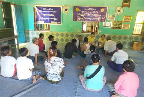 မင်းလှမြို့နယ် ရွာတော်ကျေးရွာတွင် အသိပညာပေးဟောပြောခြင်းနှင့် တိုင်းရင်းဆေးကုဌာနမှ ဆေးကုသပေးခြင်း