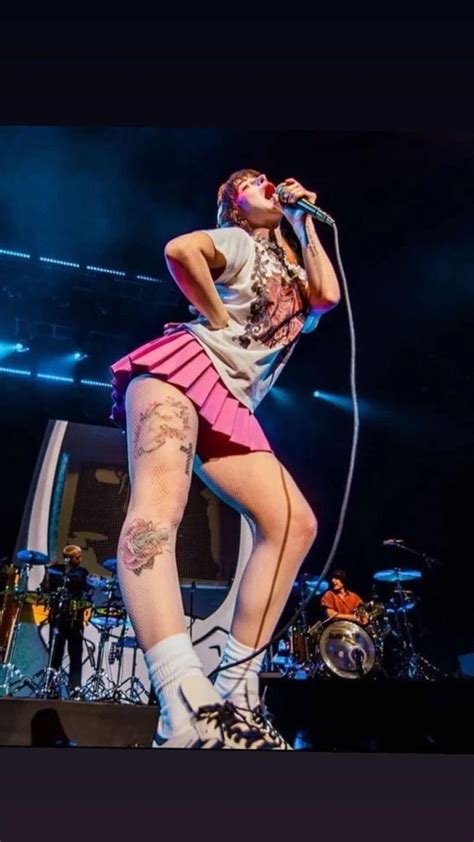 Hayley Williams Hayley Williams Human Poses Reference Figure Poses