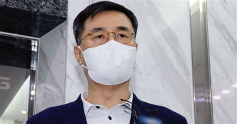 전익수 공군 법무실장 ‘준장서 ‘대령으로…초유의 장군 강등