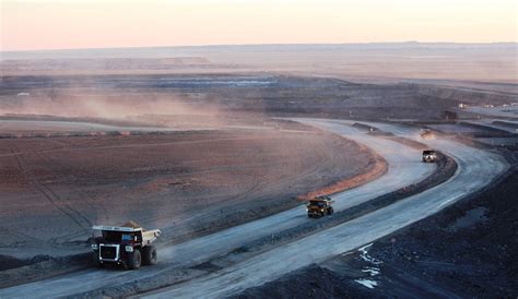 “Эрдэнэс Тавантолгой” өнгөрсөн онд орлогын төлөвлөгөөг 101 иар