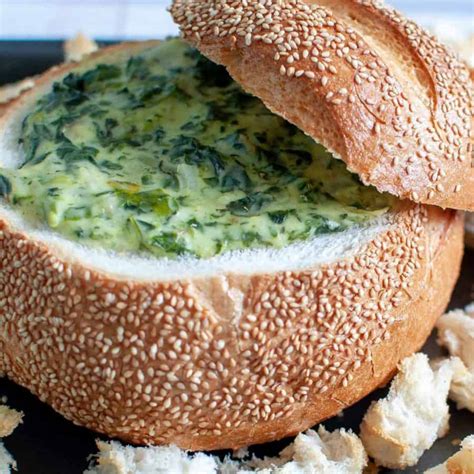 Creamy Spinach Cob Loaf Party Dip