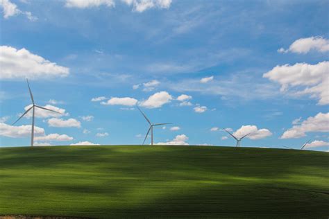 i tried recreating the old windows xp wallpaper how d i do r wallawalla