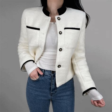 차이나 벨벳 포인트 카라 도톰 누빔 안감 트위드 간절기 자켓 에이블리