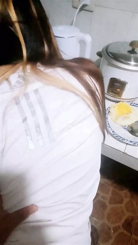 asiatin fickt hart beim frühstückszubereiten xhamster