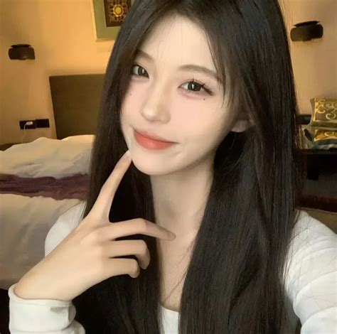 2025最火的动漫头像图片大全 2025最火微信头像卡通图片 配图网