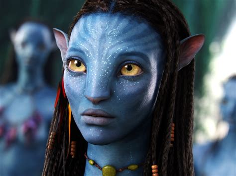 Zoe Saldana Se Torna Primeira Artista Da História A Estar Em Quatro