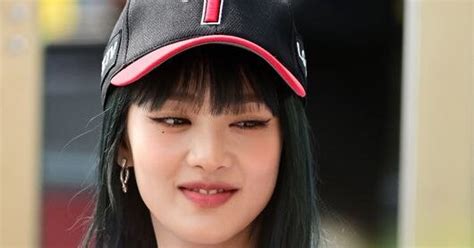 사진 여자아이들 민니 야구 모자도 잘 어울려