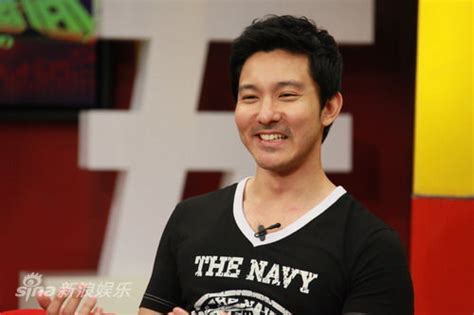 图文立威廉做客新浪 笑容灿烂 影音娱乐 新浪网