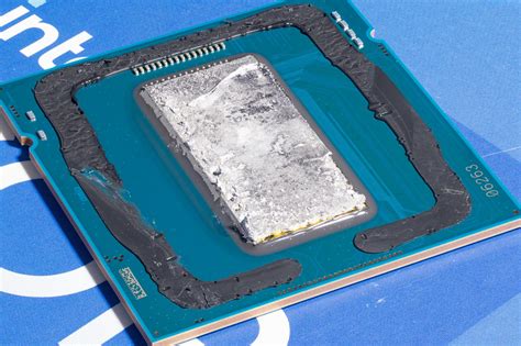 Intel Rocket Lake Desktop Cpu Tested While Delidded Gets Super High Res Die Shots