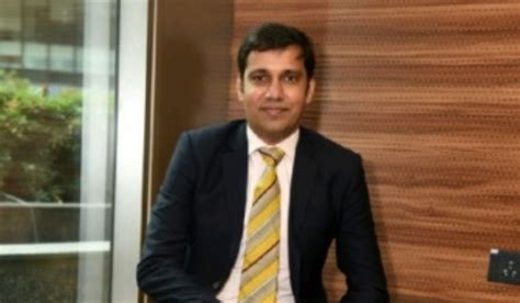 who is hitesh kumar sethia harvard alumnus to take over as jio financial services ceo in nov