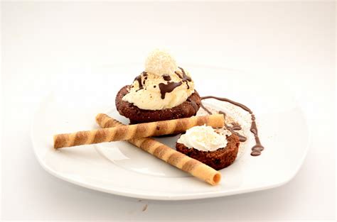 무료 이미지 과일 튜브 요리 생기게 하다 아침 식사 초콜릿 빵 굽기 아이스크림 디저트 혈액 요소 질소 머핀 달콤한 접시 패스트리 코코아 휘핑