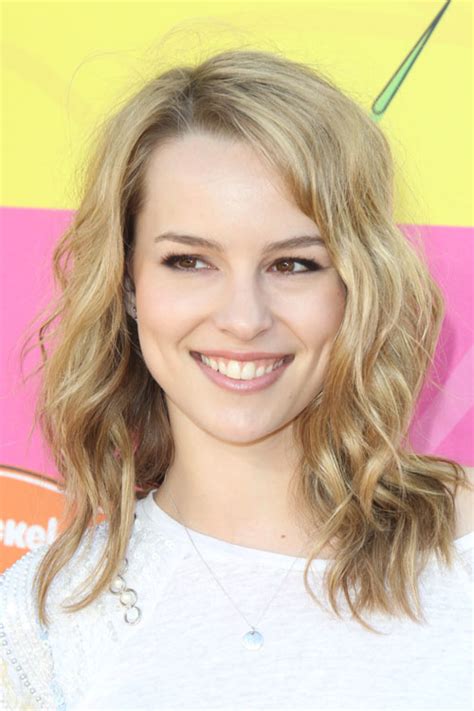 Bridgit Mendlers Hairstyles And Hair Colors Steal Her Style