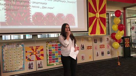 Натали Јовановска ученичка од 10 та година при саботното училиште за изучување на македонскиот