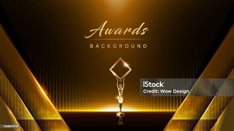 블랙과 골드 어워드 배경 럭셔리 배경 현대 추상 템플릿입니다 측면 모서리 스레드 배경입니다 삼각형 황금 라인 럭셔리 배경입니다 생일 벡터 일러스트 템플릿입니다