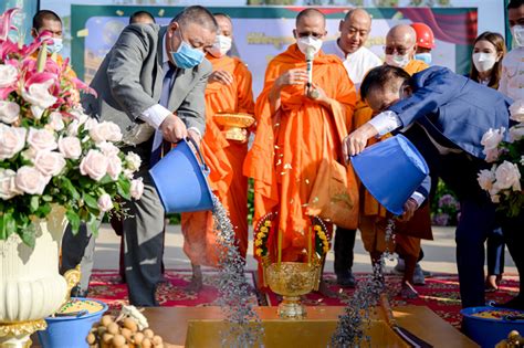 គម្រោងផ្ទះវីឡា ផ្ទះល្វែងលំដាប់ទំនើបដំបូងគេក្នុងតំបន់ បុរី ខាសិន ភ្នំពេញ