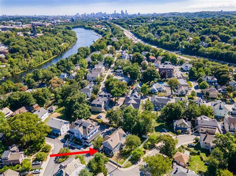 Middlesex County Massachusetts High End Market Watch First Half 2024