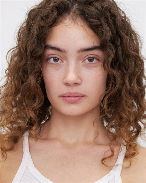 Sasha Kichigina Iconic Management