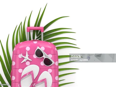 흰색 배경 위에 휴가 물건과 가방 3d 렌더링 여름에 대한 스톡 사진 및 기타 이미지 여름 여행 가방 탁자 Istock