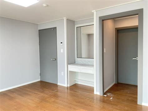 광주 첨단부영7차 아파트 인테리어 필름시공 방화문 현관문 문교체 문틀 붙박이장 샷시 몰딩 냉장고장 화장대 옷장 신발장 중문 필름