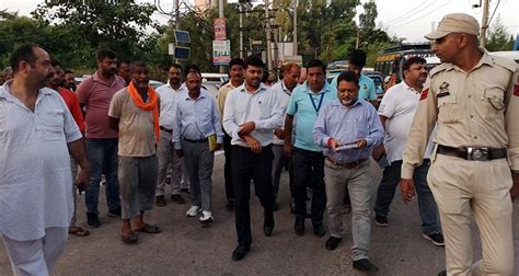 jmc commissioner dr devansh yadav during visit to dengue affected