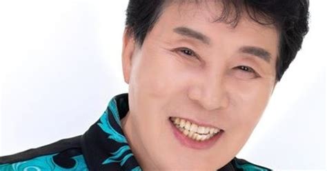 ‘해뜰날·추모 송대관 레전드 가수 1위