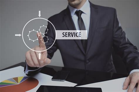 기술 인터넷 및 네트워킹 컨셉입니다business Person 유리창에 서비스 고객에 대한 스톡 사진 및 기타 이미지 고객 기업 재무와 산업 낮 Istock