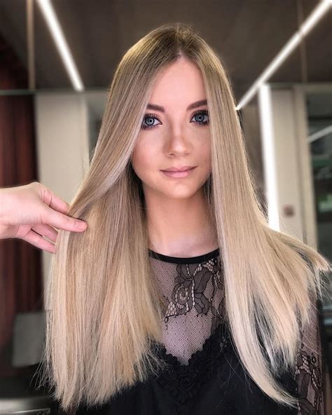 Модний колір волосся 2025 актуальні відтінки фото ідеї