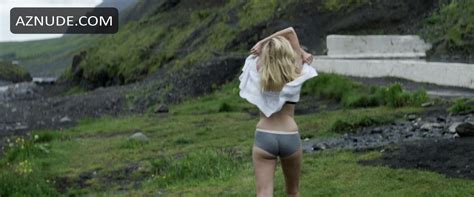 Maika Monroe Nude Aznude