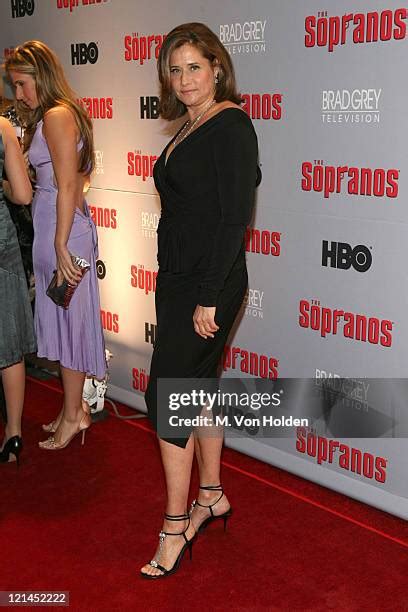 650 Lorraine Bracco Sopranos Photos And High Res Pictures Getty Images