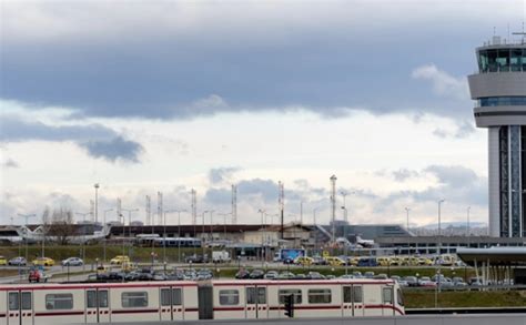 Закана за поставена бомба на софискиот аеродром се евакуираат патниците 360 степени