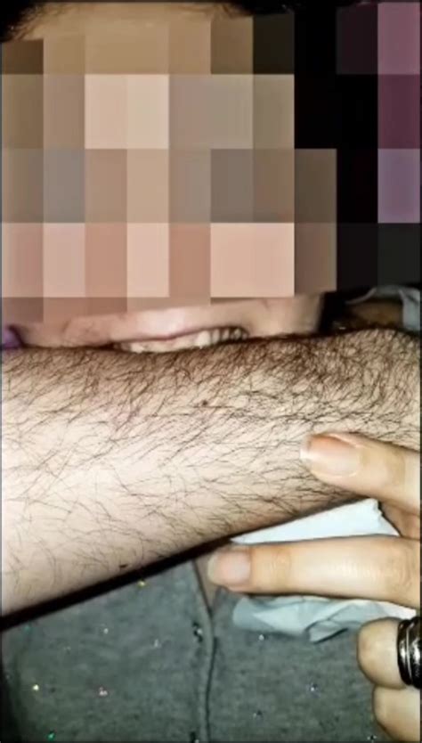 Girl Hard Bite 日本語で