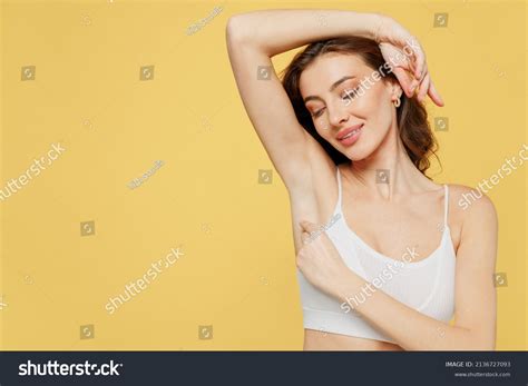 3752件の「naked Woman Arms Up」の画像、写真素材、ベクター画像 Shutterstock