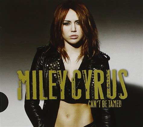 Miley Cyrus Ombelico 🧛🏻3