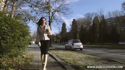 Julie Ans Les Trottoirs Du Sexe Wald Video Na Freedisc Pl