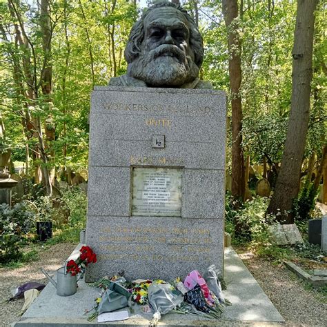 Tomb Of Karl Marx Actualizado 2026 Qué Saber Antes De Ir Con