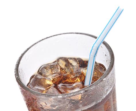 무더위 속 탄산음료 한 잔 얼음 넣어 마셔야 그나마 건강 당신의 건강가이드 헬스조선