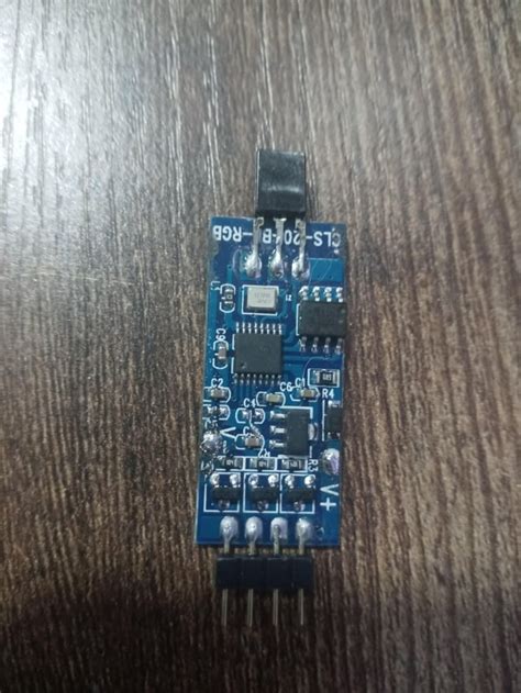 Can Anyone Let Me Know If I Can Reprogram This Led Controller And If So What Do I Need To Do It
